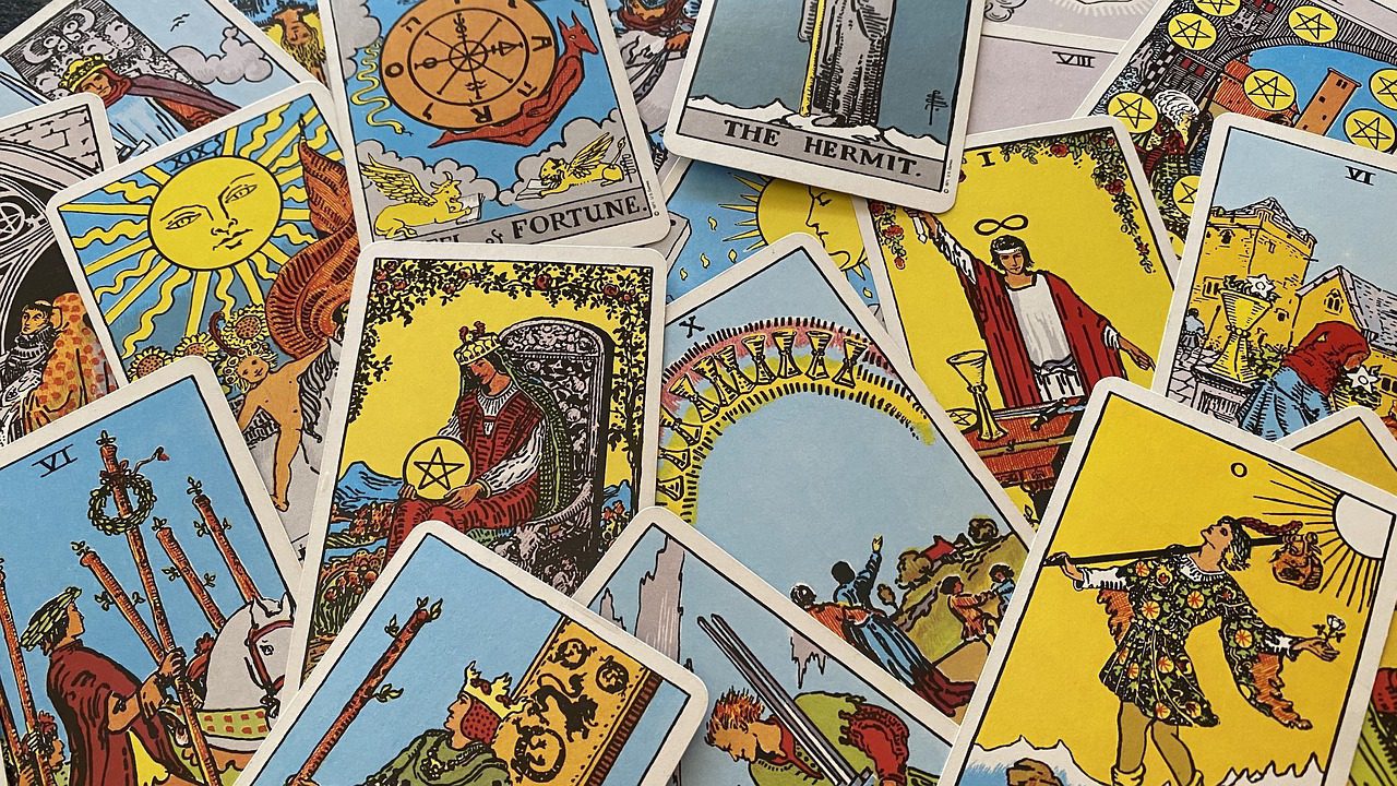 Know What Your Dreams Mean Through Tarot Reading - Miriam Reads Tarot